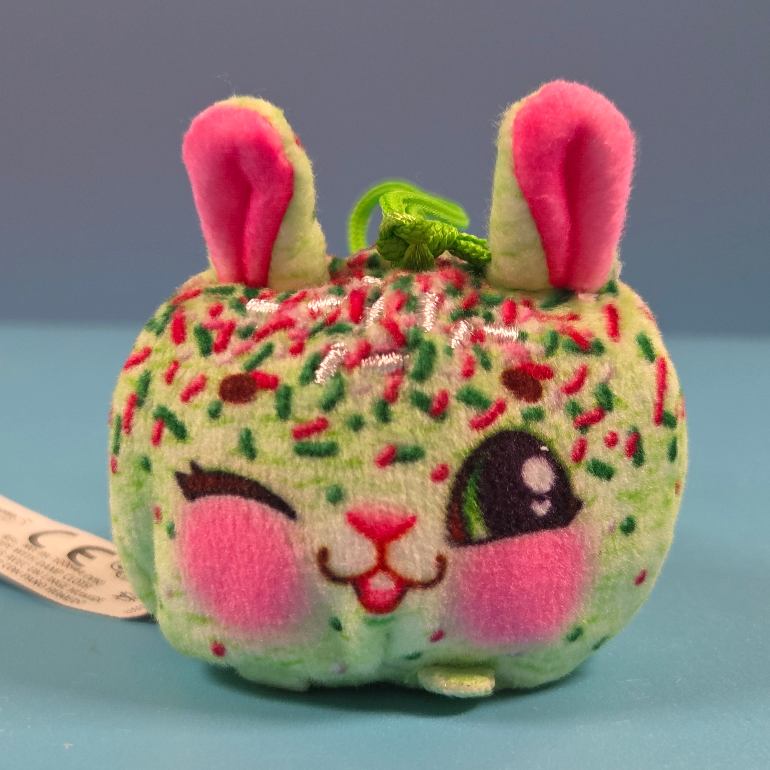 Cookeez Makery Yum Yumz Scented Plushie - Candy Cane Crunch Bunny (Rar ...