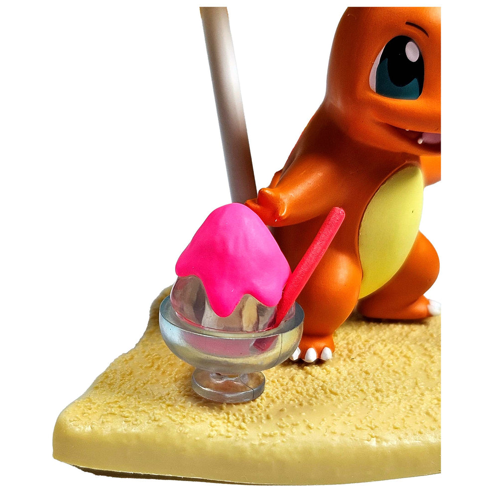 52Toys Pokemon Holiday Theme – Charizard – Mini Mysterys