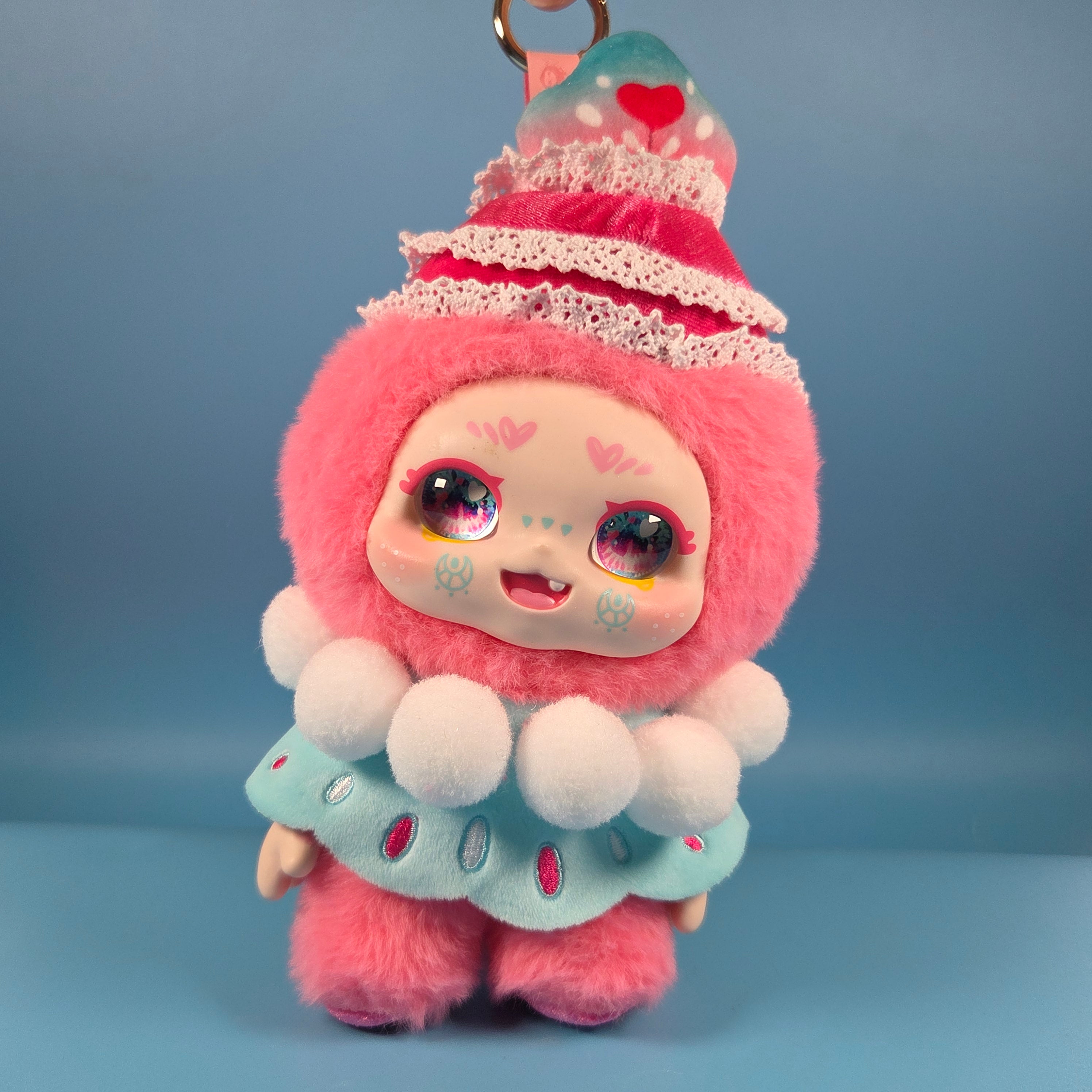 KIMMON Let's Cafe Plush Doll Pendant - Strawberry Milkshake – Mini Mysterys